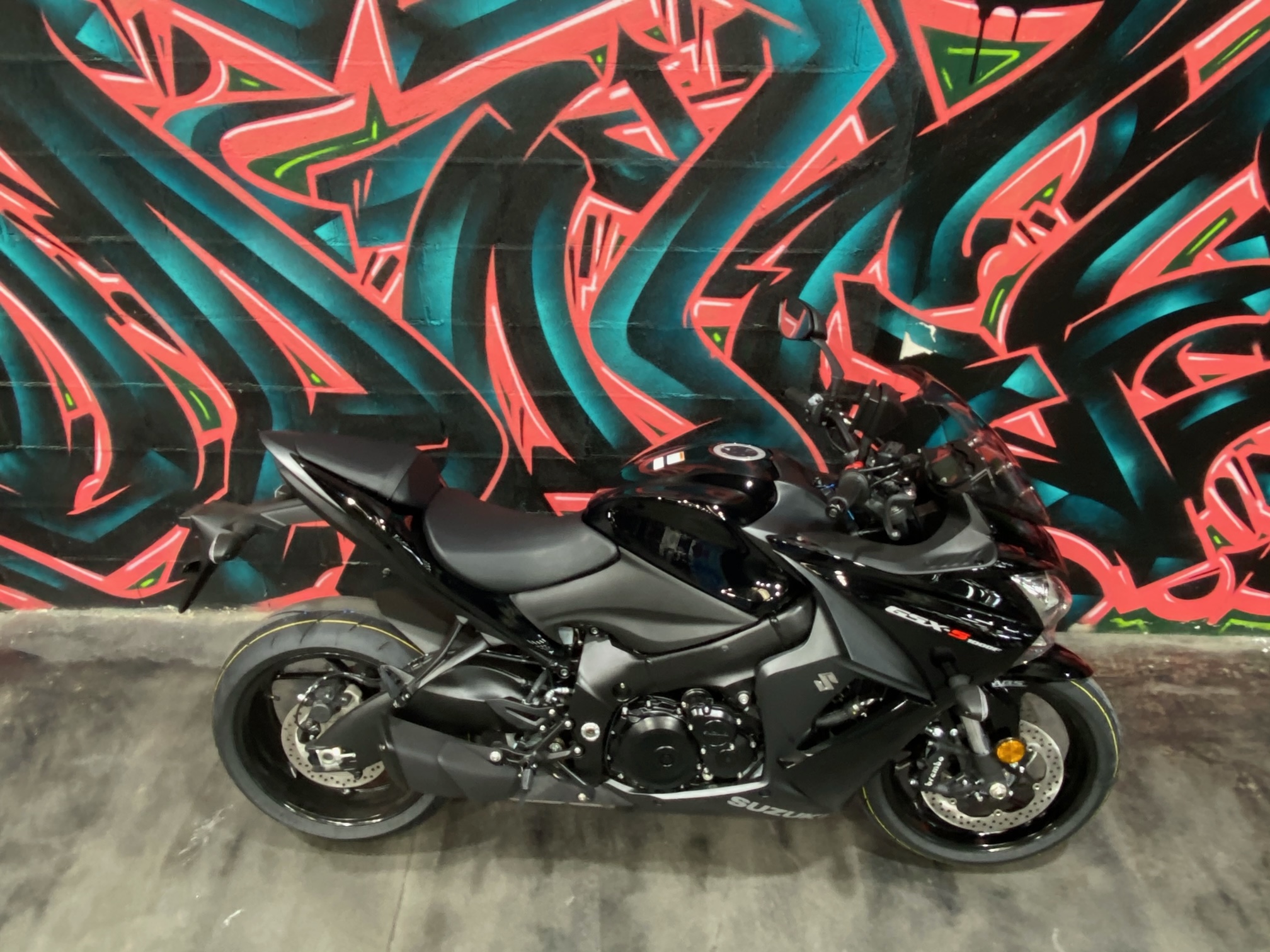 2021 SUZUKI GSX-S 1000F - MotoInk